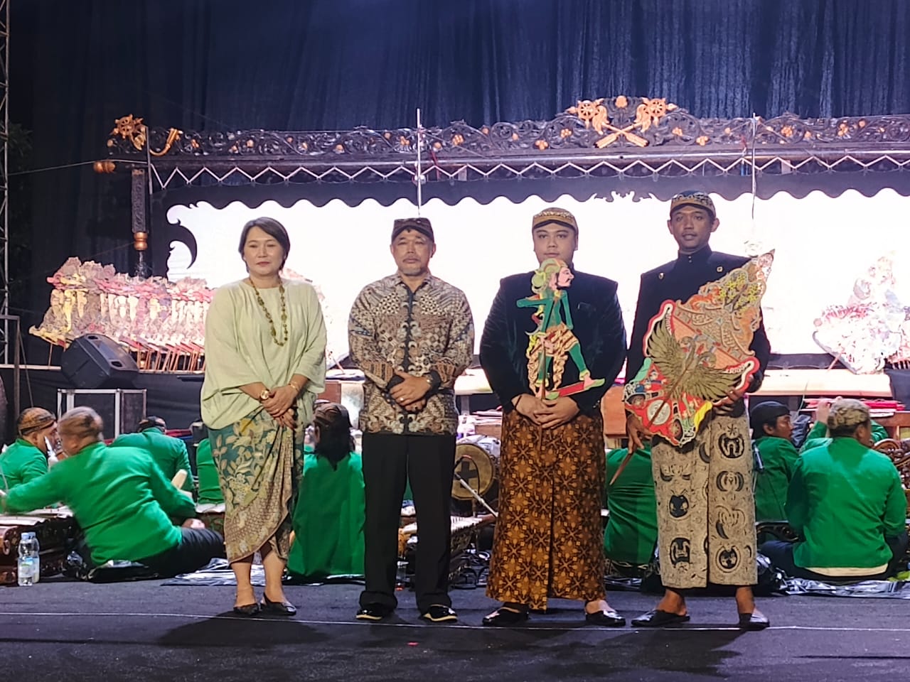 Wayang Babad Kartasura Pentas Di Pura Mangkunegaran Surakarta - Poskota ...